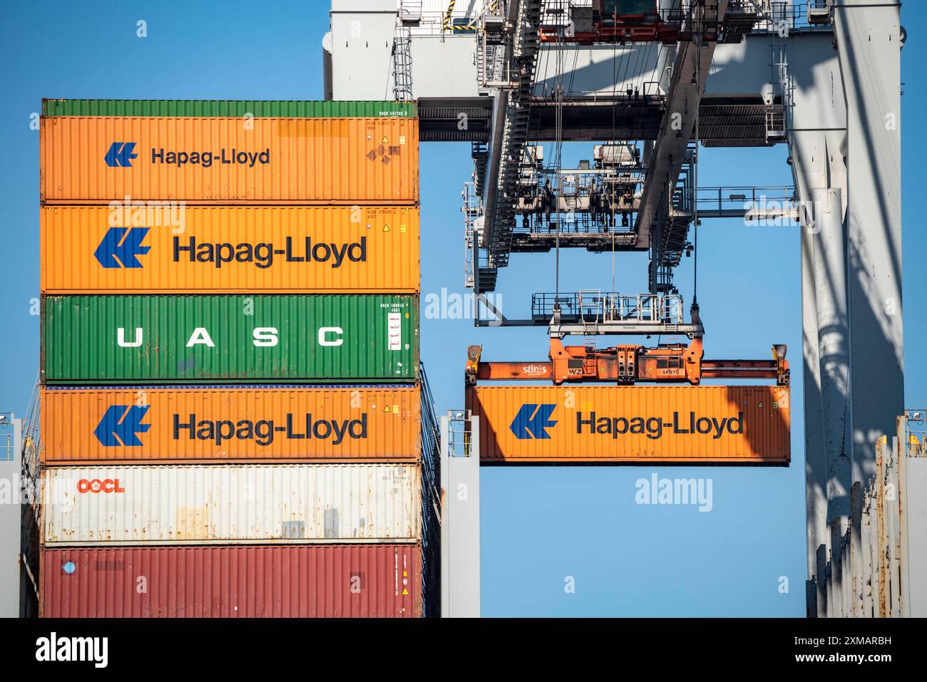 Container loading in the seaport of Rotterdam, Maasvlakte 2, Container ...