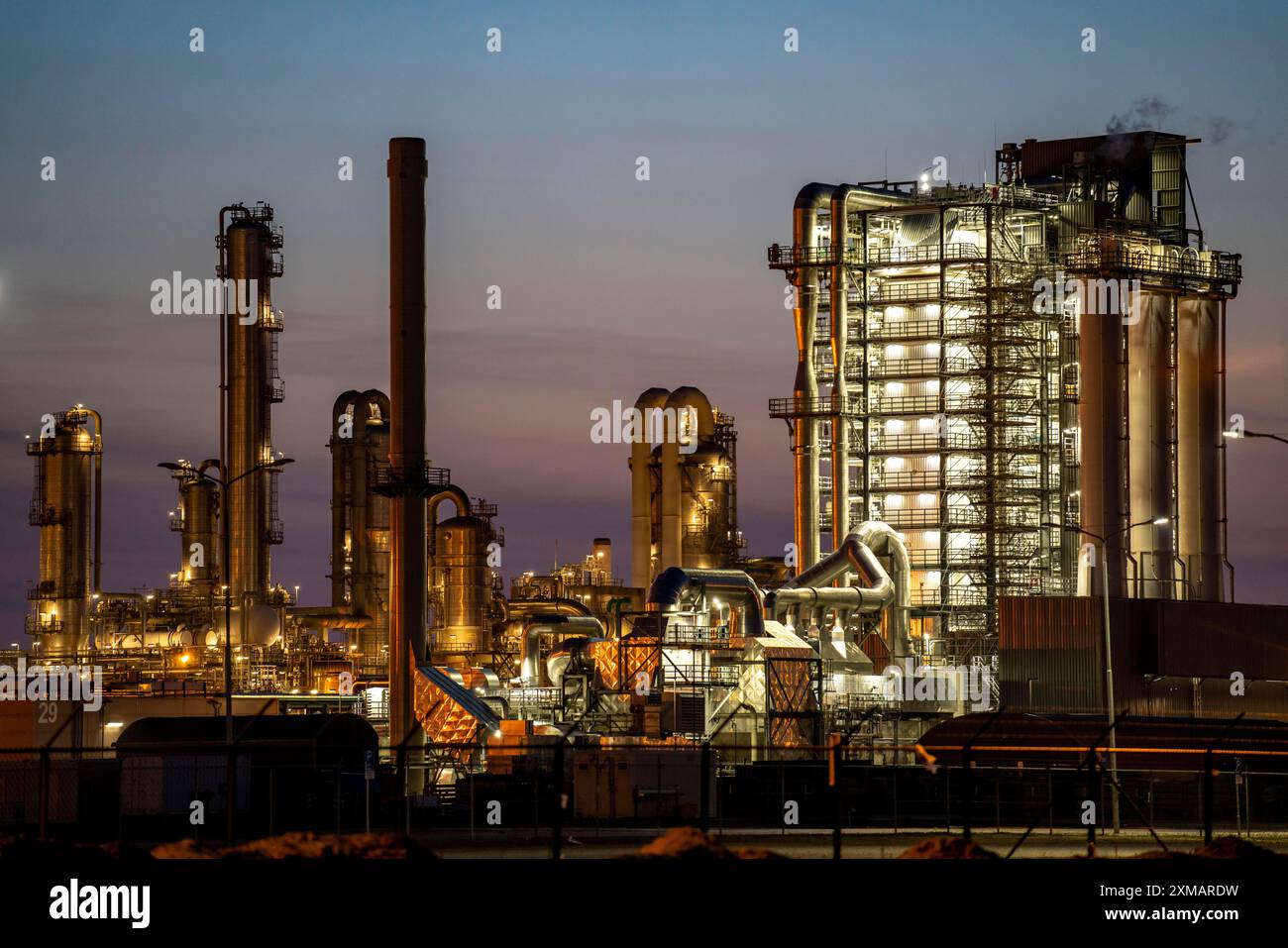Lyondell Chemical Netherlands BV, chemical plant, joint venture between ...