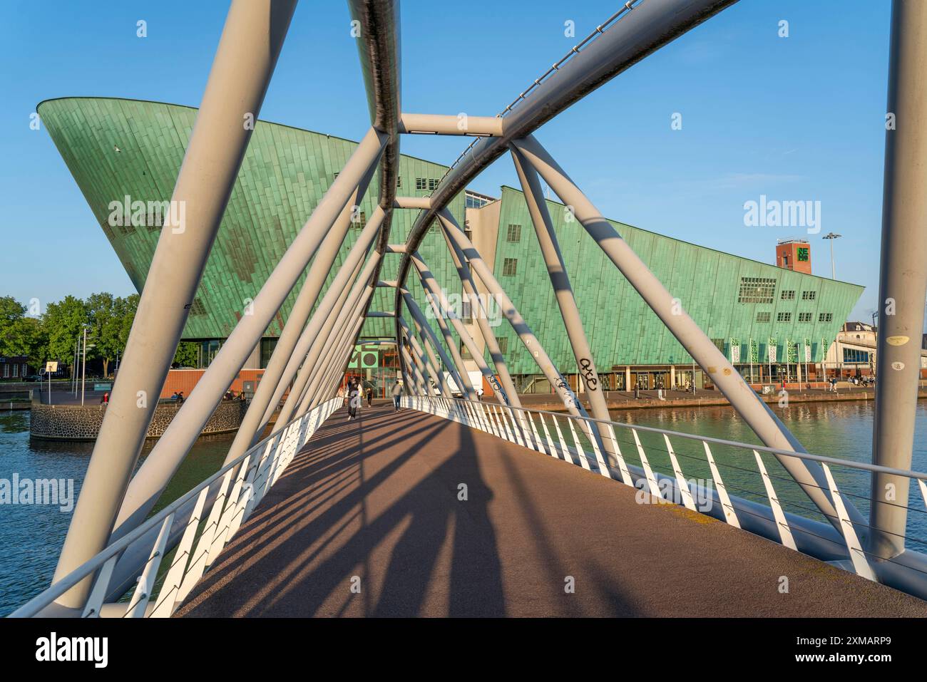 Nemo Science Museum, at the Oosterdok harbour, bridge, Amsterdam ...