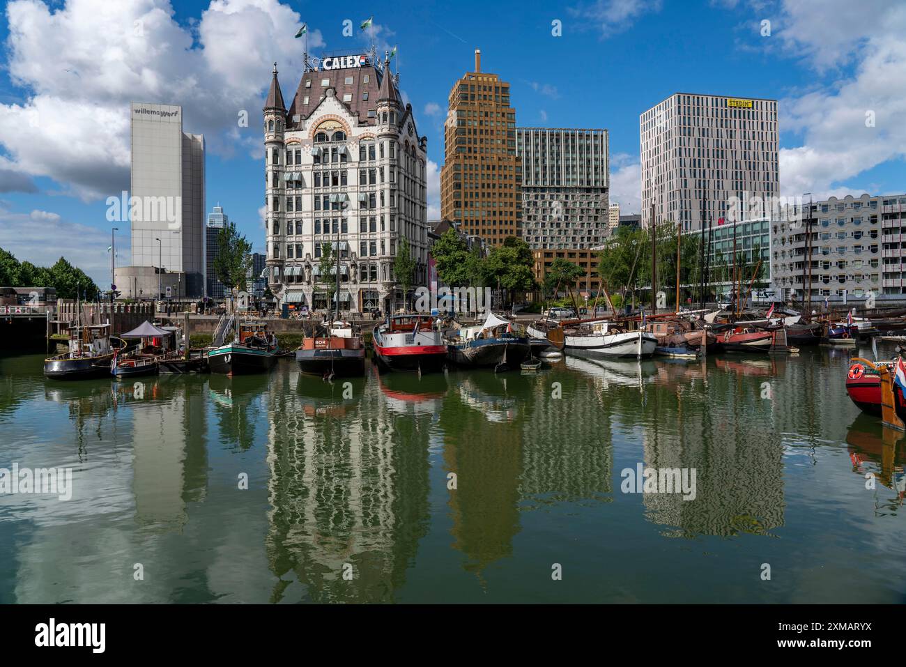 Rotterdam city centre, Oudehaven, historic harbour, The White House ...