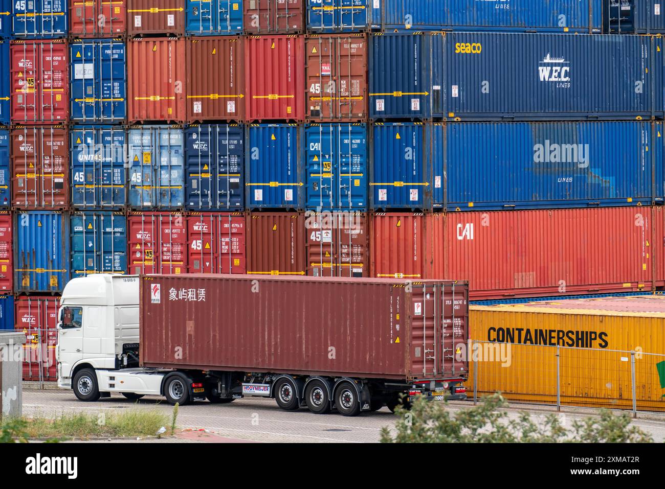 Europoort, Port of Rotterdam, Eemhaven, short sea hub, container ...