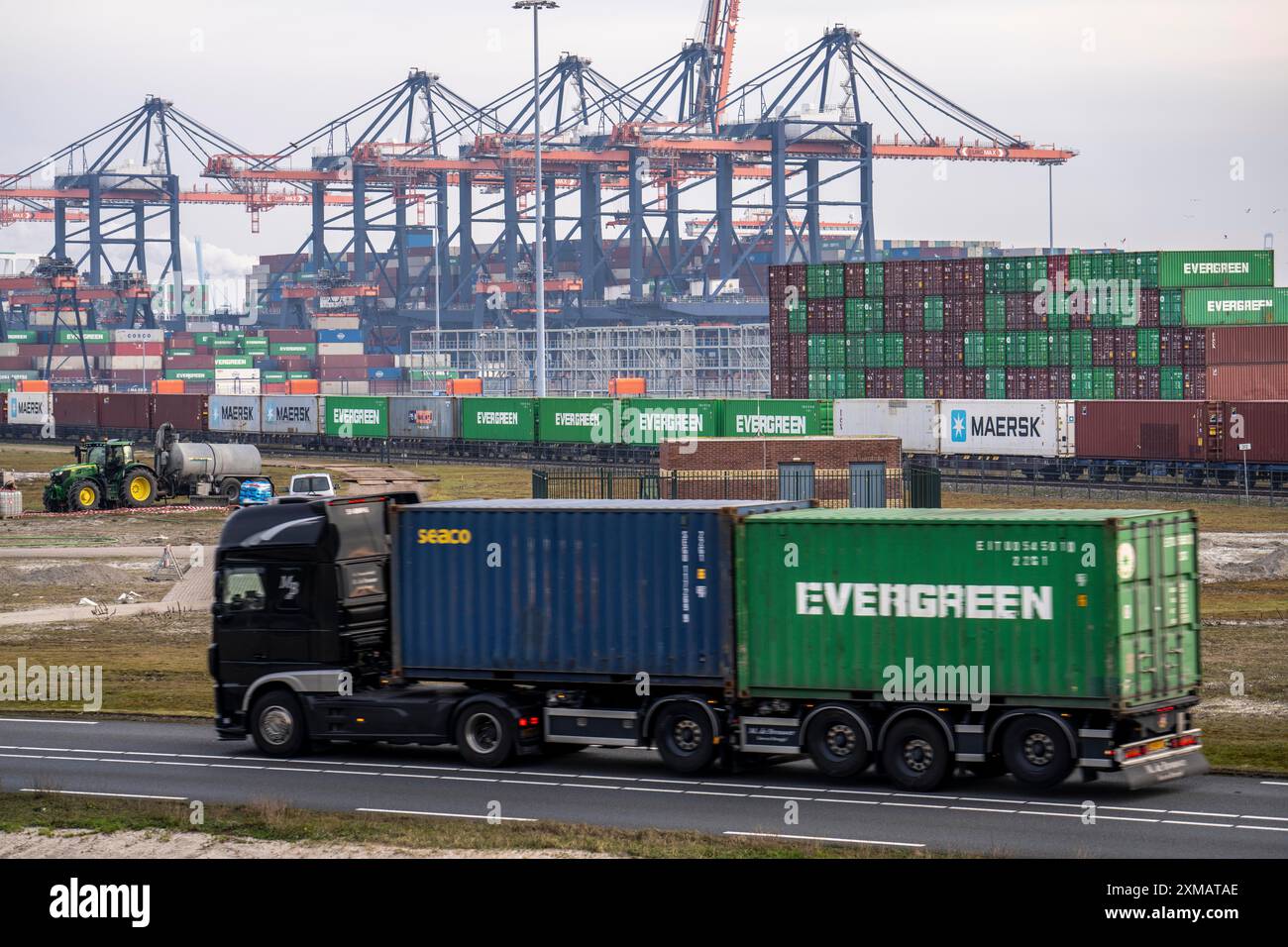 Goods train, container train, brings containers to Euromax Container ...