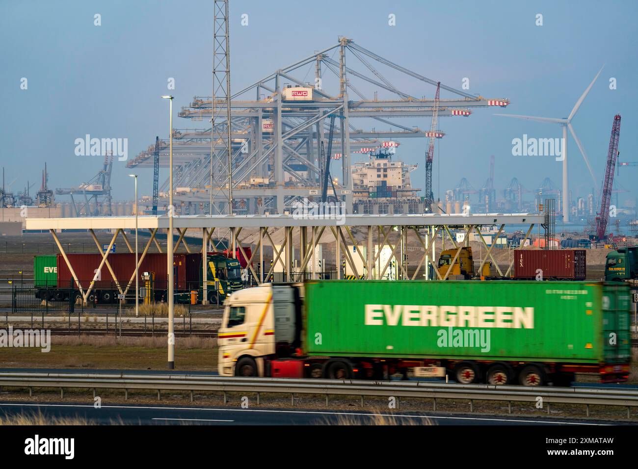 Port of Maasvlakte2, entry and exit control to RWG Container Terminal ...