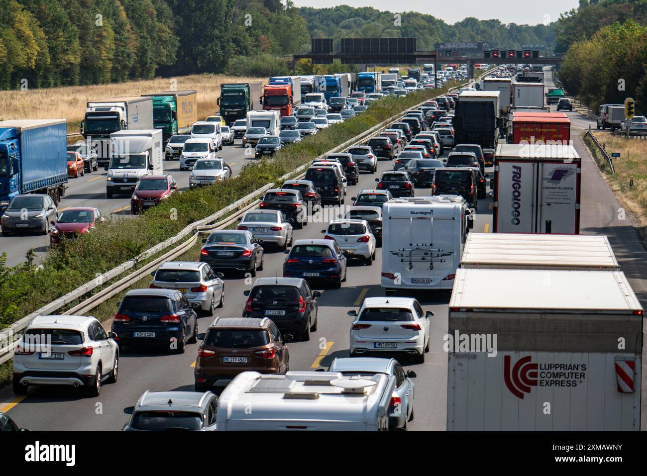 Traffic jam on the A3 motorway, over 8 lanes, in both directions ...