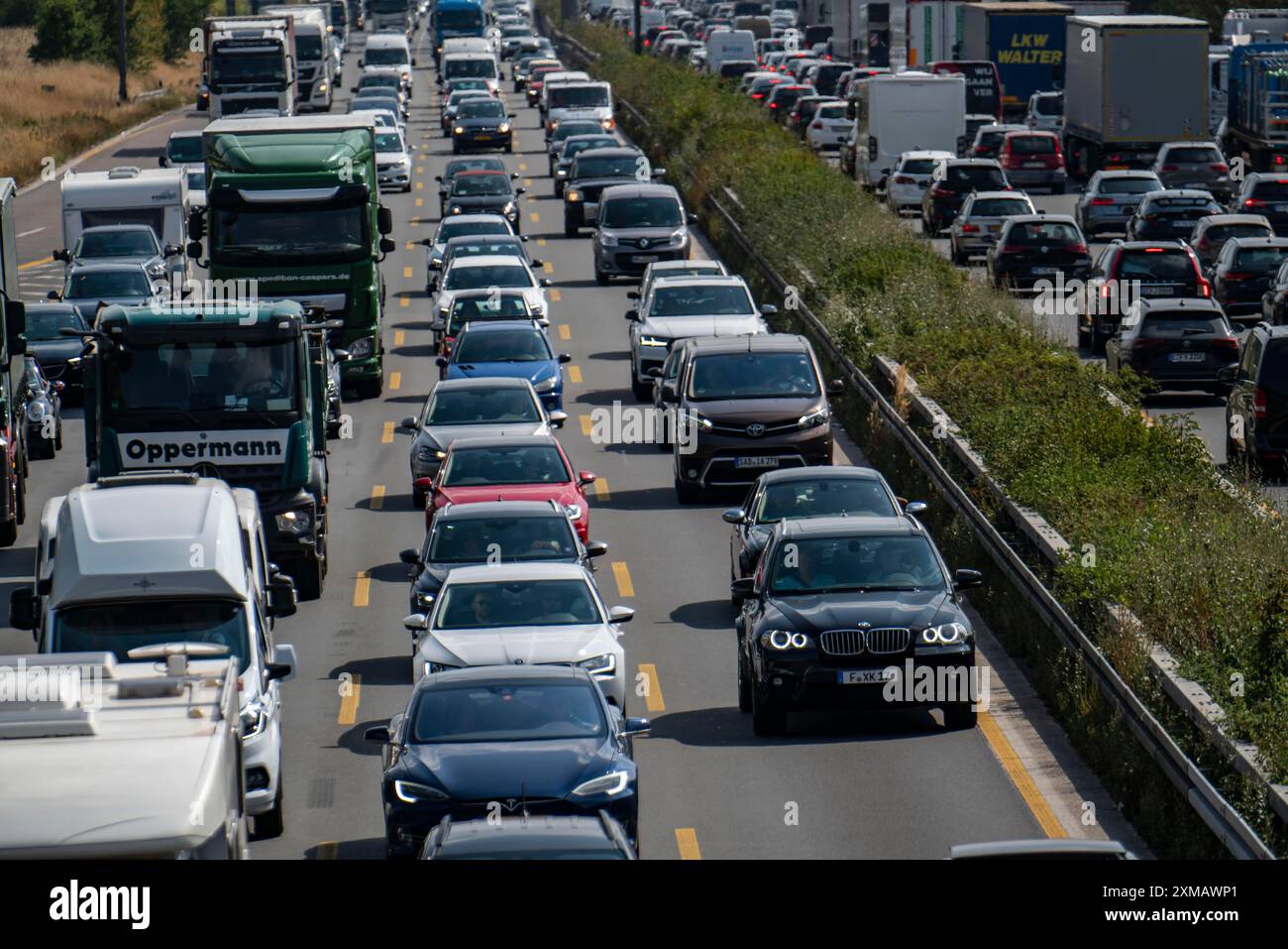 Traffic jam on the A3 motorway, over 8 lanes, in both directions ...
