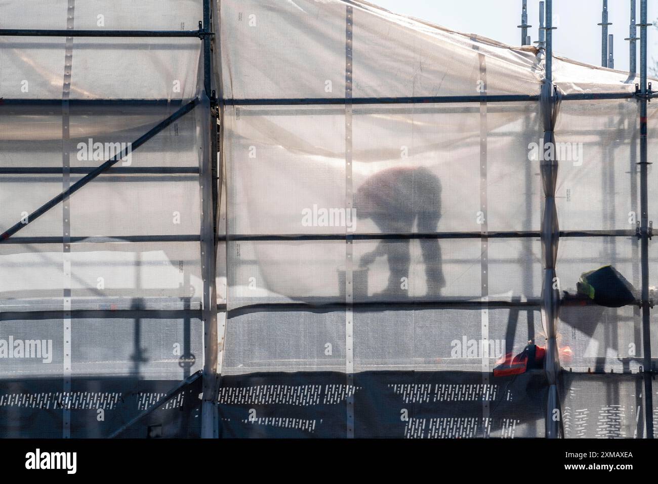 Construction site, scaffolding, work on scaffolding, bridge piers ...