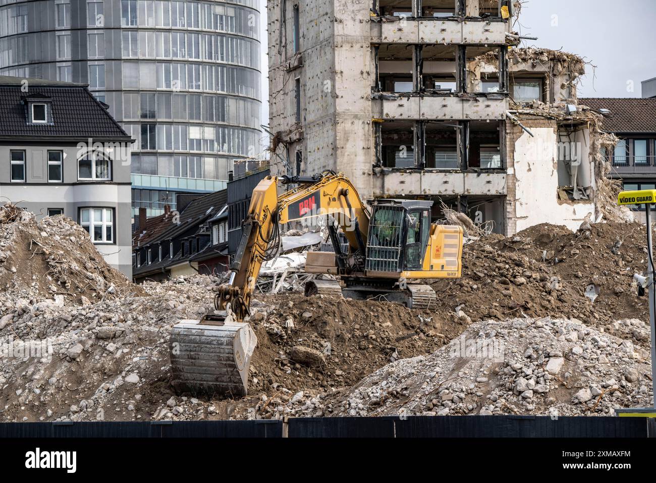 Demolition of the former RWE building complex, in the city centre, on ...