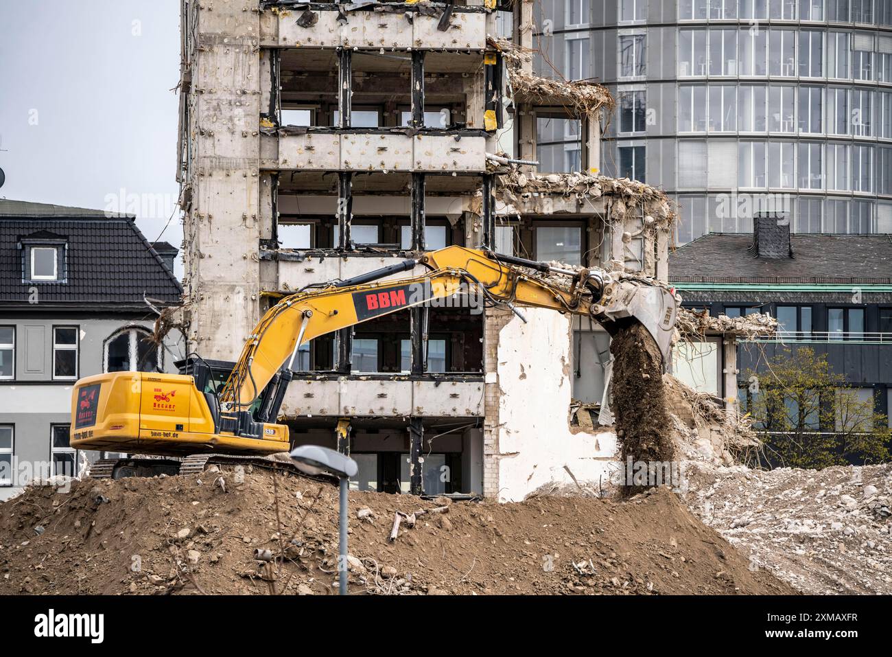Demolition of the former RWE building complex, in the city centre, on ...
