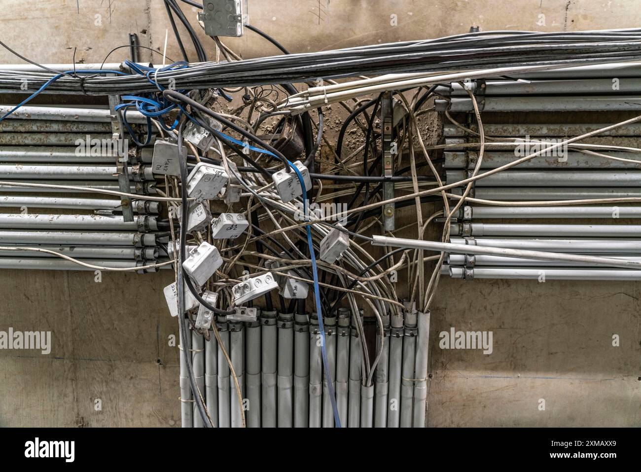 Cabling, cables, junction boxes, power lines, cable installation ...