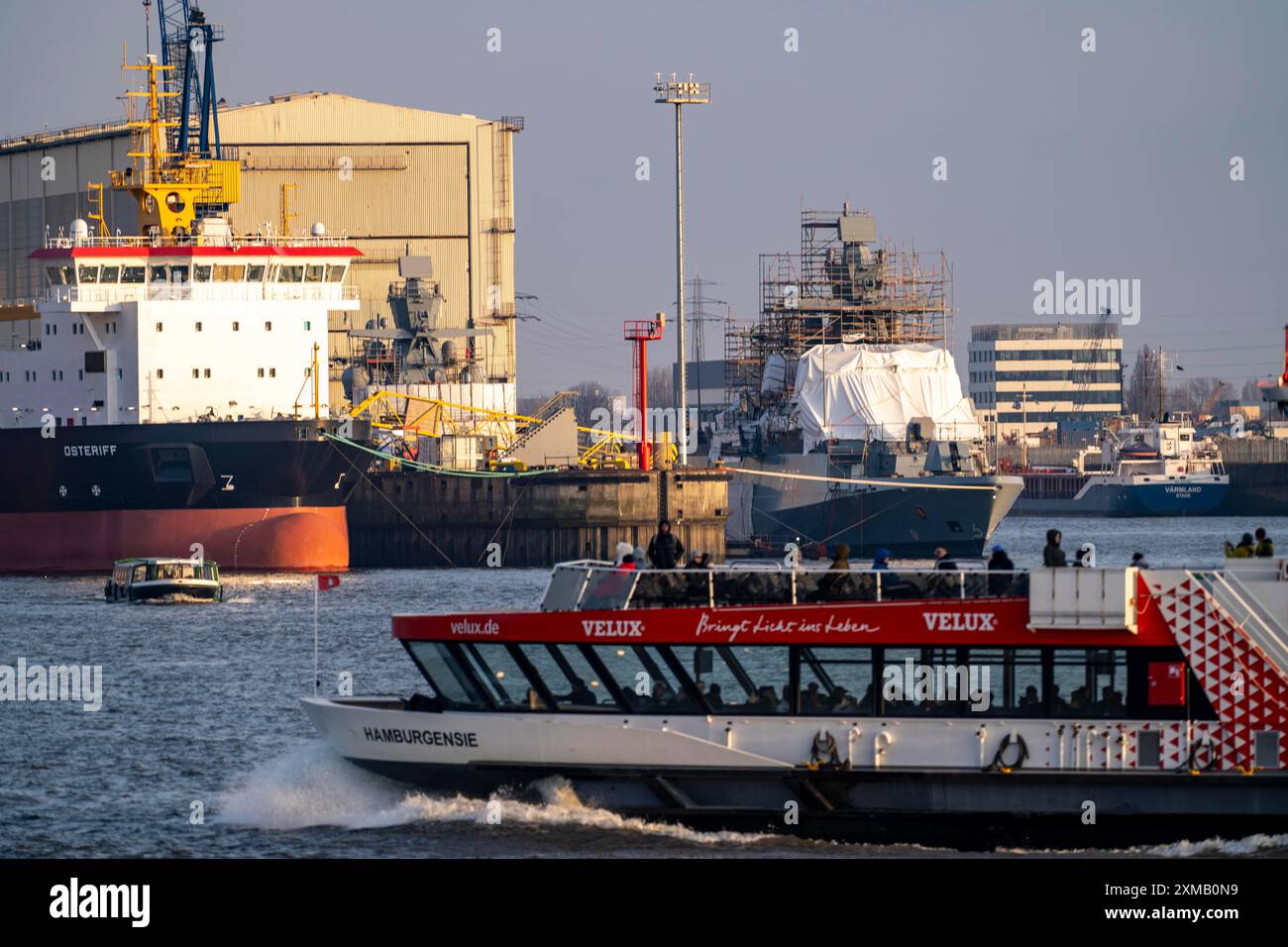 Port of Hamburg, Blohm + Voss shipyard, dredger OSTERIFF and corvette ...