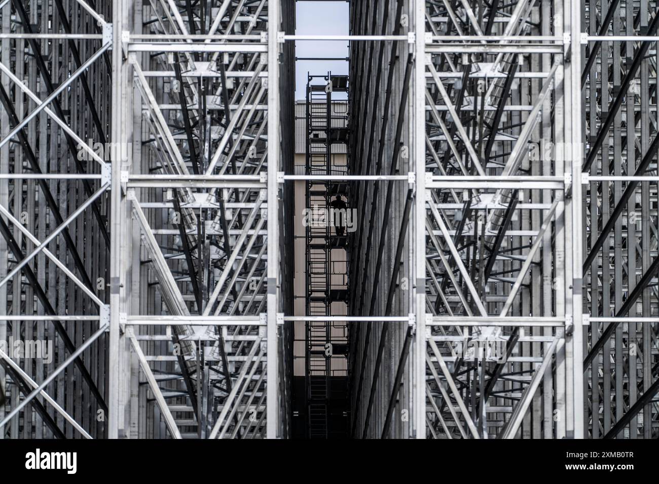 Construction of a high-bay warehouse, storage system for high space ...