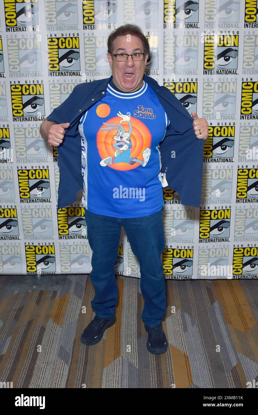Jeff Bergman beim Photocall zu MeTV Toons: The New Destination for Your ...