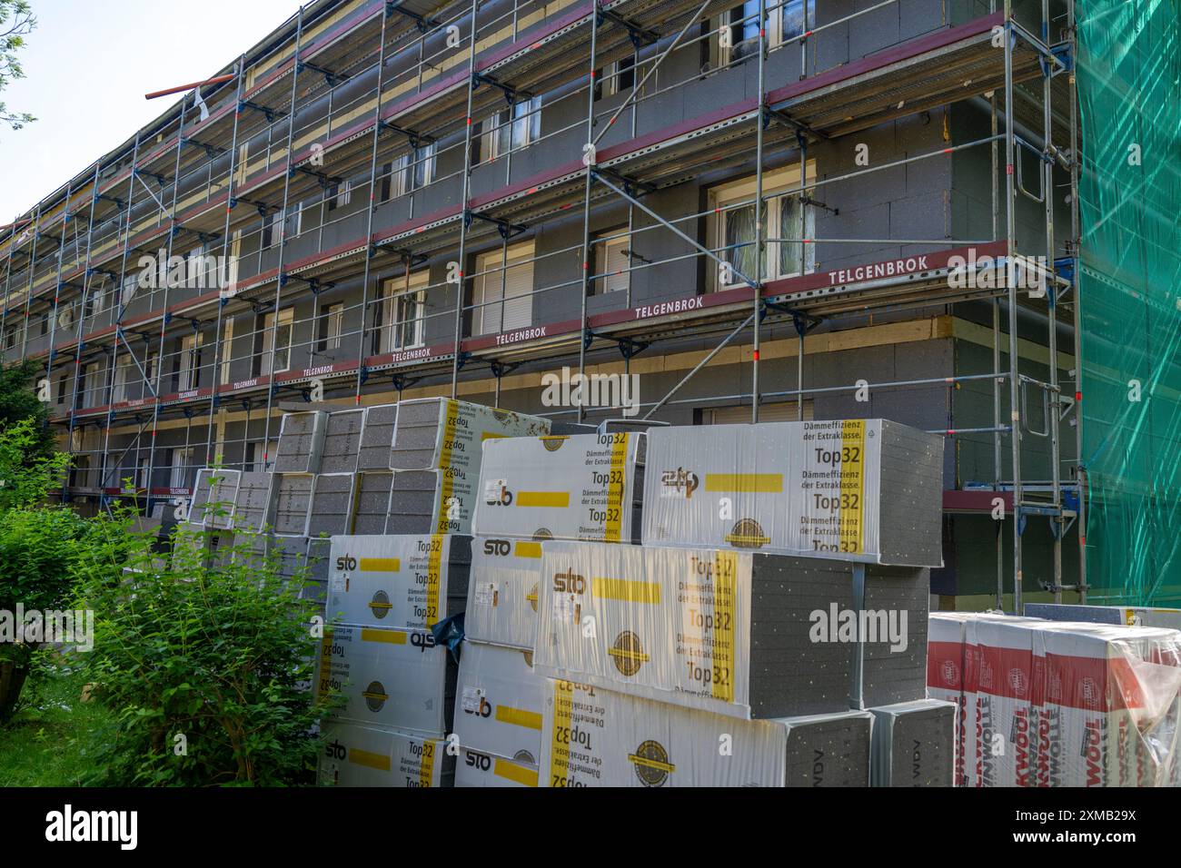 Buildings tenement house hi-res stock photography and images - Alamy