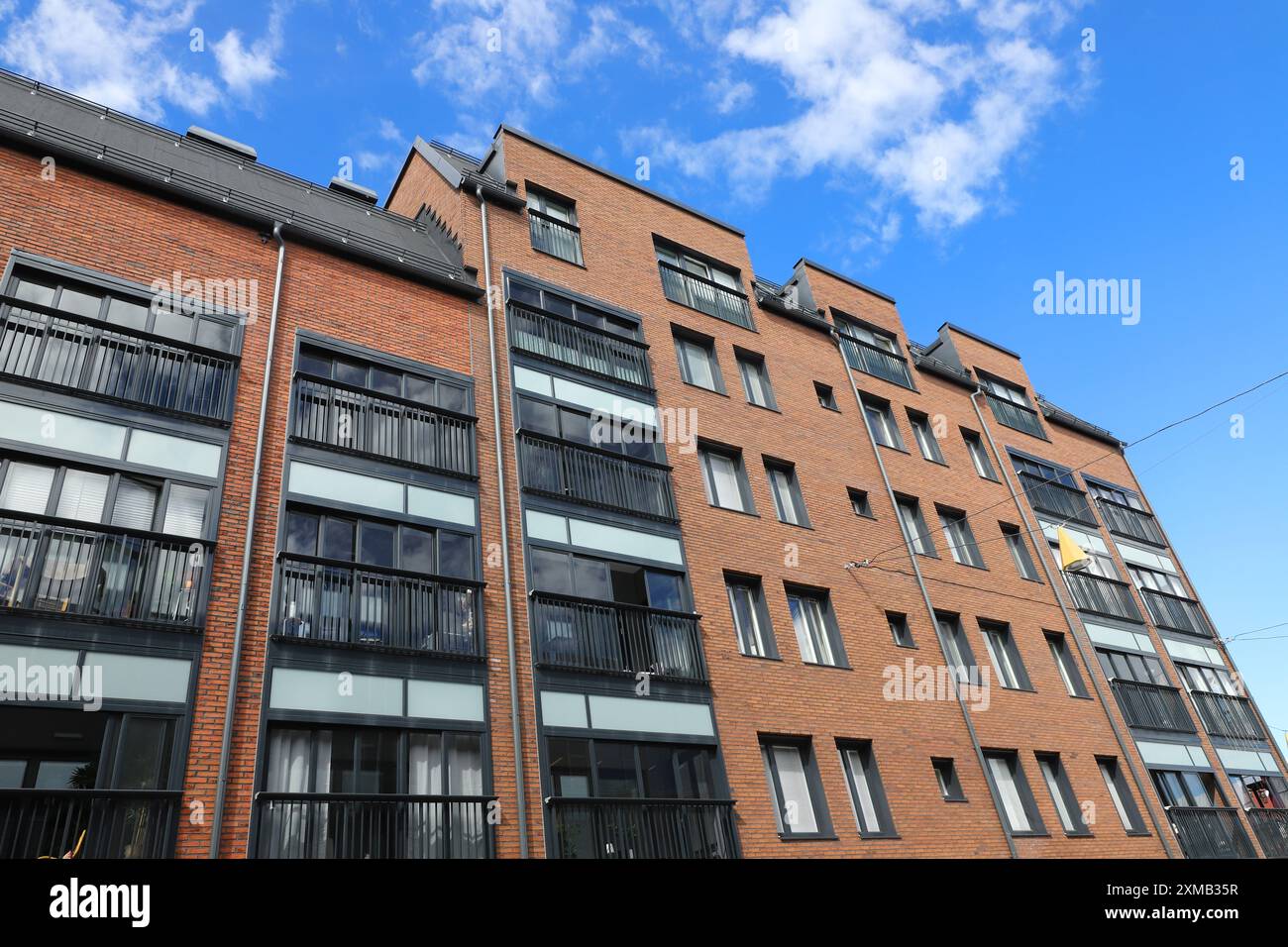 Modern high-rise residential apartment building Stock Photo - Alamy Modern high-rise residential apartment building Stock Photo - Alamy
