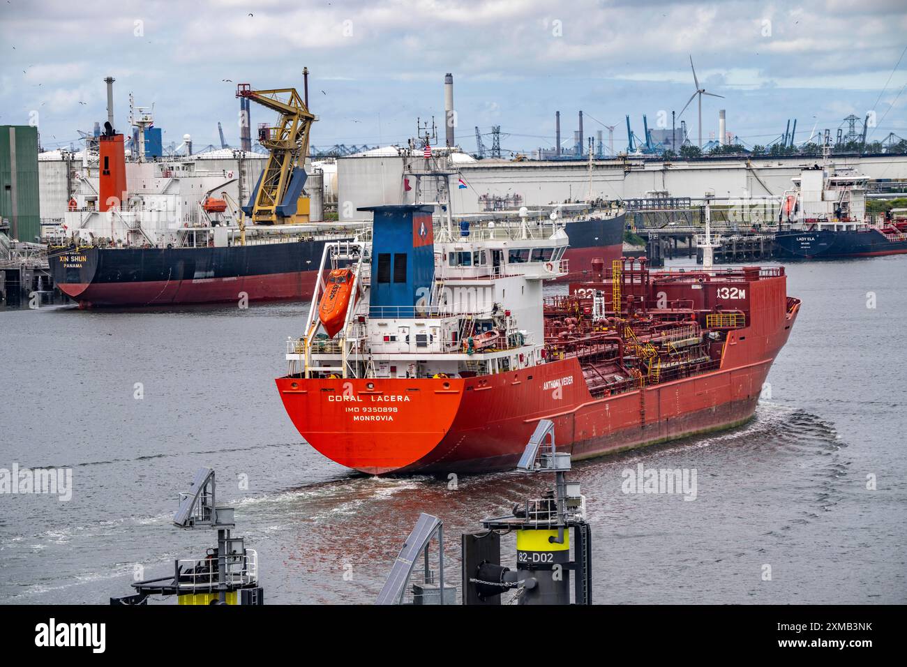Tankers, in the petroleum harbour, seaport of Rotterdam, Maasvlakte ...