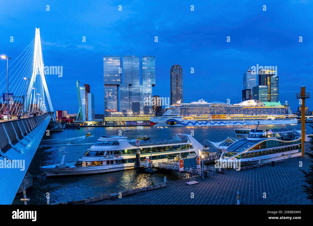 Rotterdam, skyline at the Nieuwe Maas, Erasmus Bridge, skyscrapers at ...