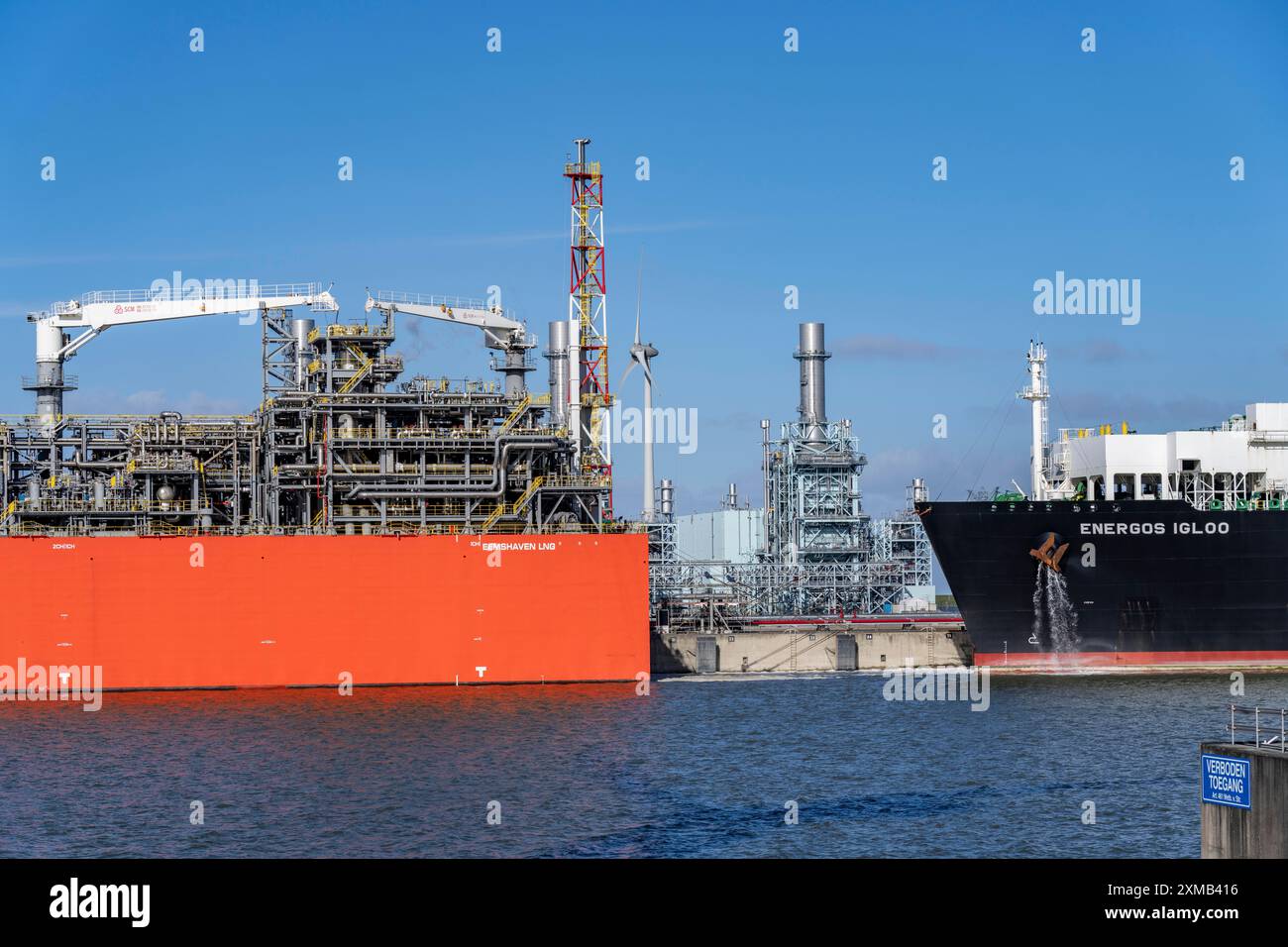 EemsEnergyTerminal, floating LNG terminal in the seaport of Eemshaven ...