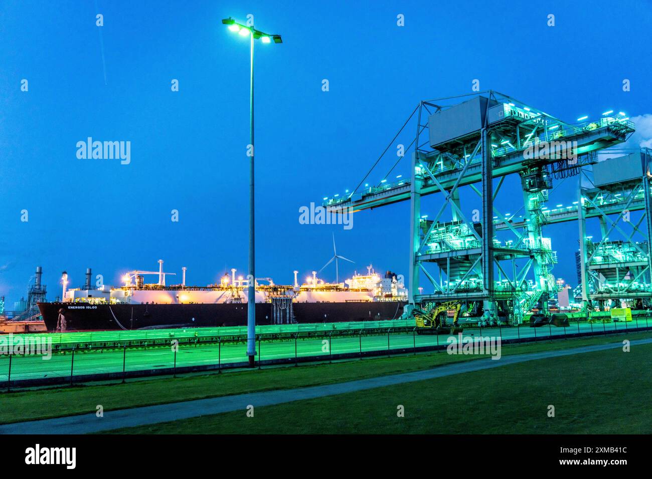 EemsEnergyTerminal, floating LNG terminal in the seaport of Eemshaven ...