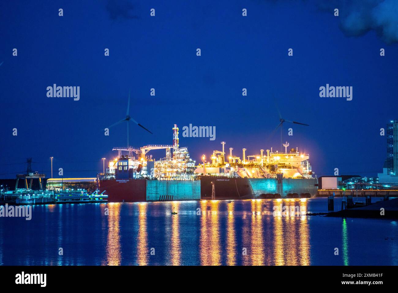 EemsEnergyTerminal, floating LNG terminal in the seaport of Eemshaven ...