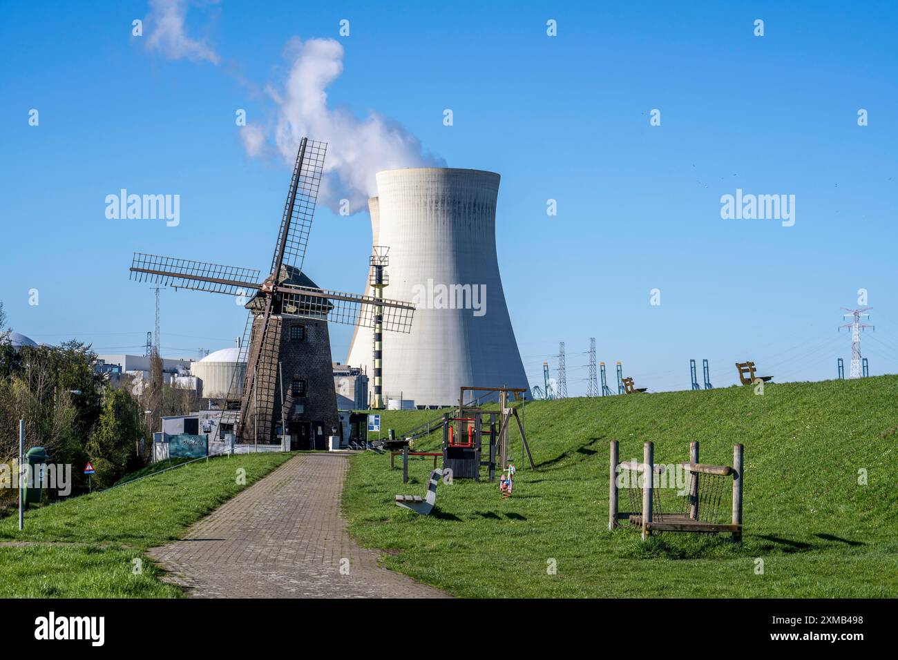 The Doel nuclear power plant on the Scheldt, one of two nuclear power ...