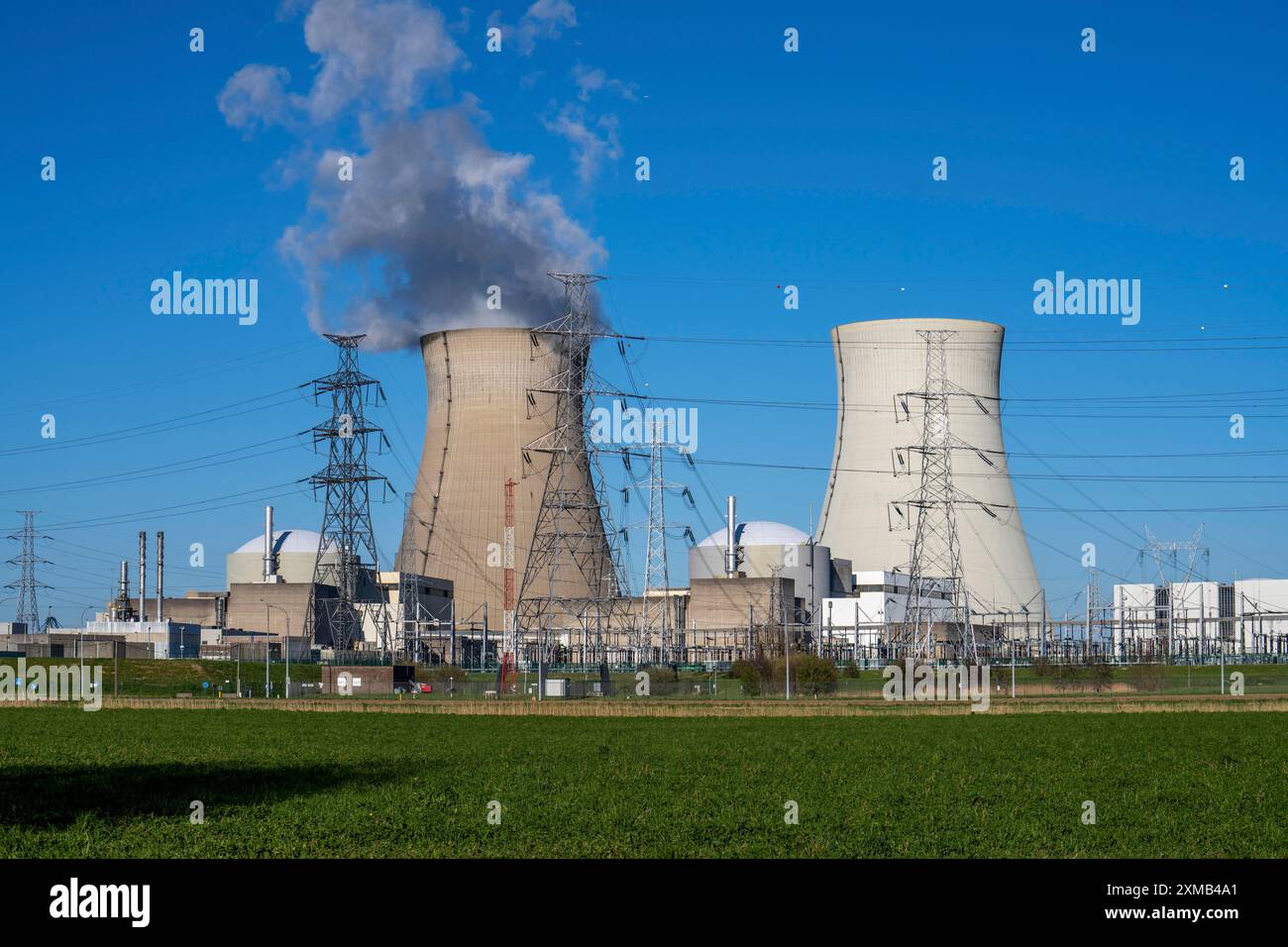 The Doel nuclear power plant on the Scheldt, one of two nuclear power ...