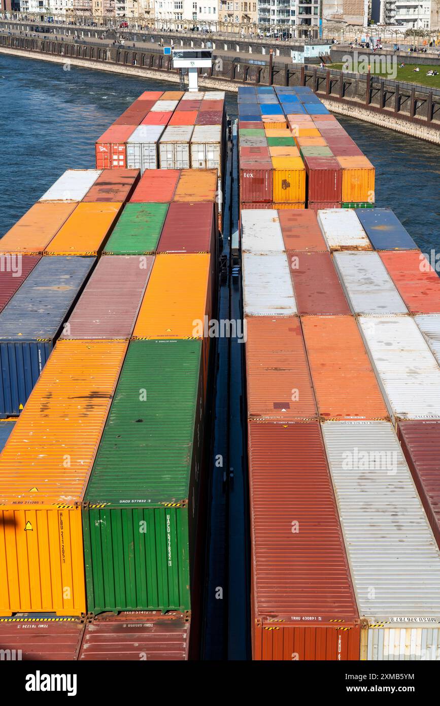 Container freighter, Milliennium II, as a coupling unit, on the Rhine ...