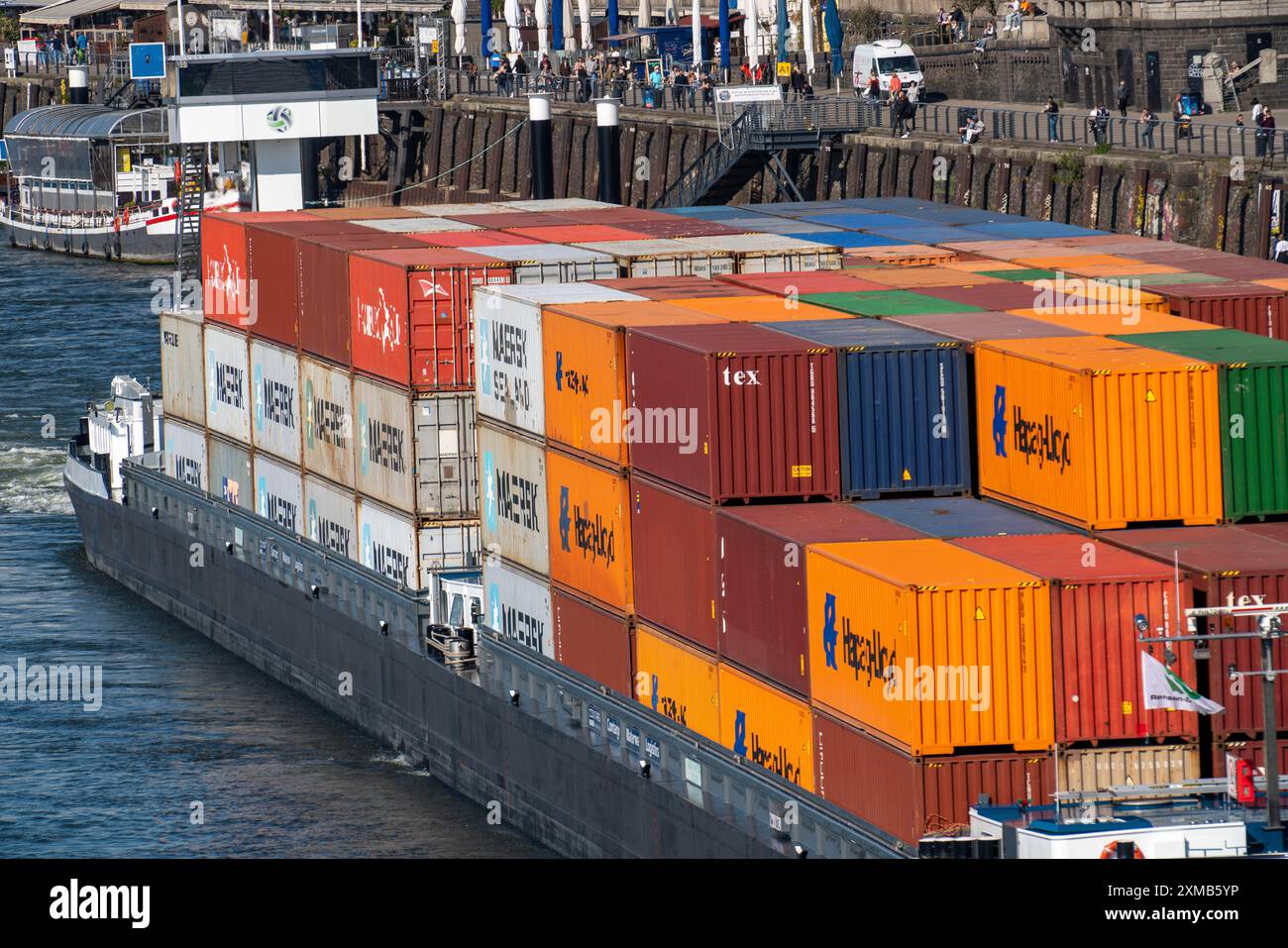 Ship hapag lloyd a p hi-res stock photography and images - Alamy