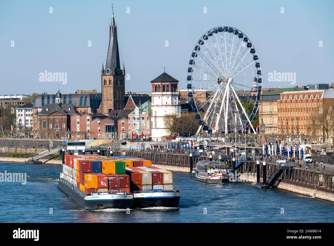 Container freighter, Milliennium II, as a coupling unit, on the Rhine ...