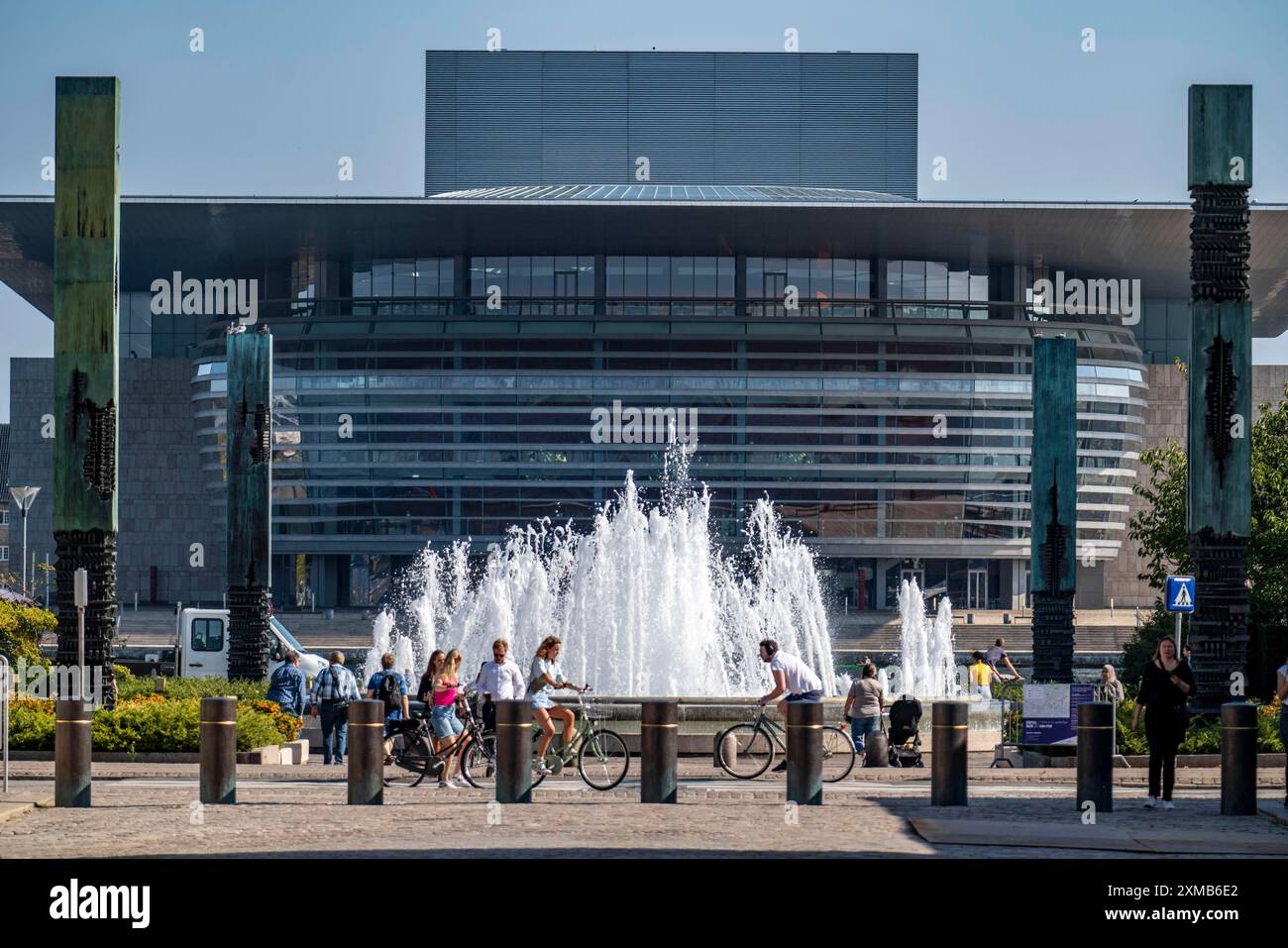 Opera, Operaen, fountains in Amalie Garden, Copenhagen, Denmark Stock ...