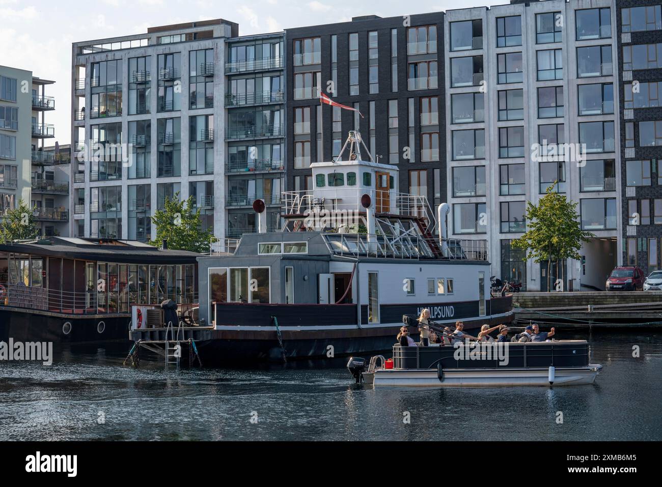 Sluseholmen neighbourhood, on an artificial island, houseboat, former ...