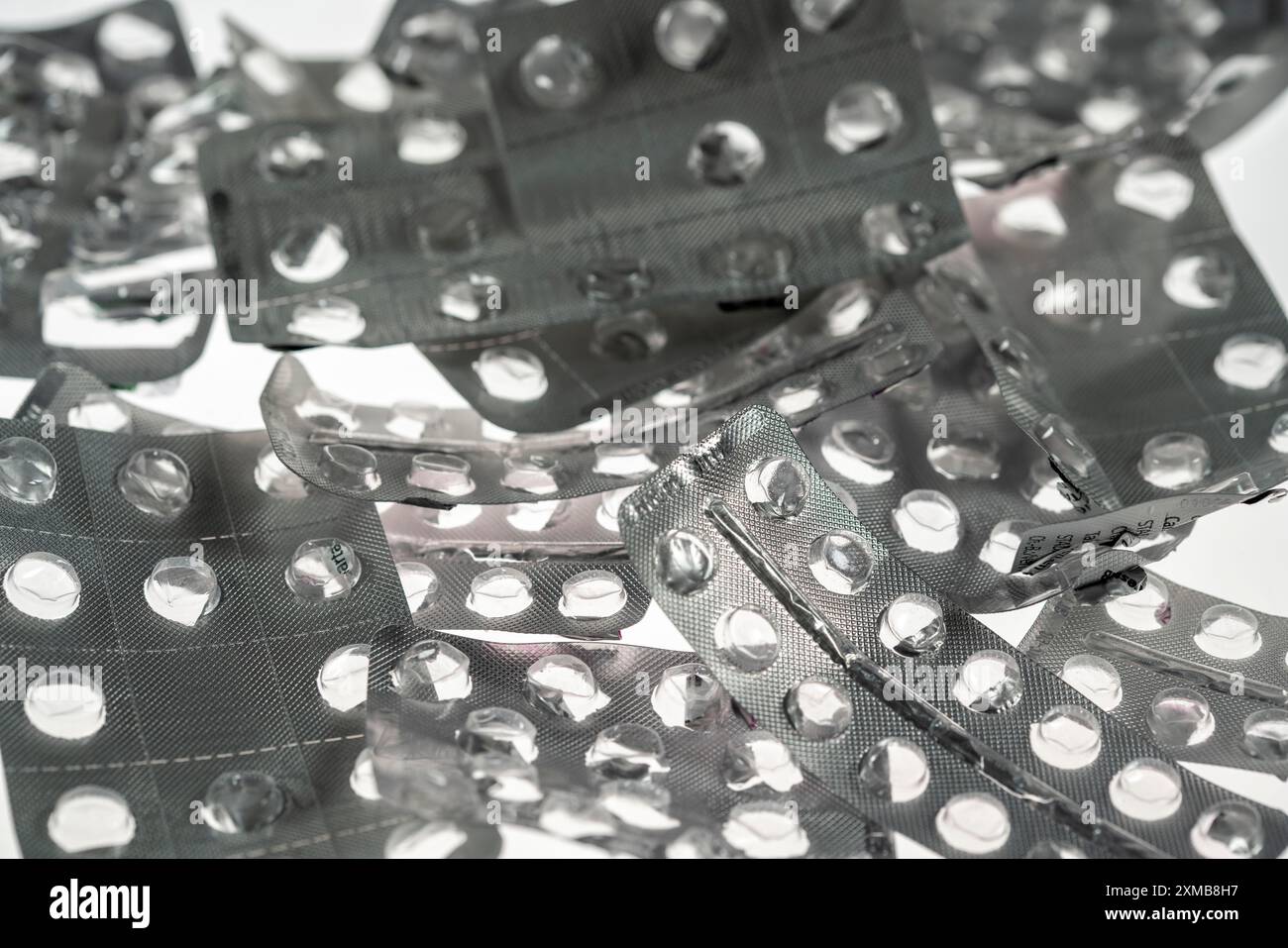 Empty used medication packaging hi-res stock photography and images - Alamy