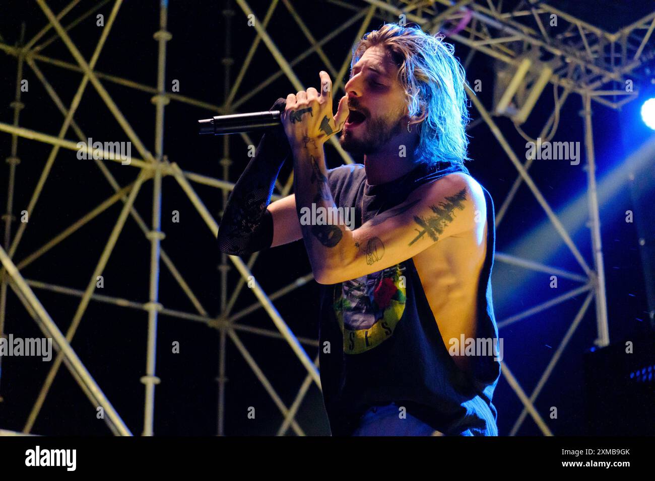 Italian singer Music Concert - Santi Francesi Santi Francesi Mola di ...