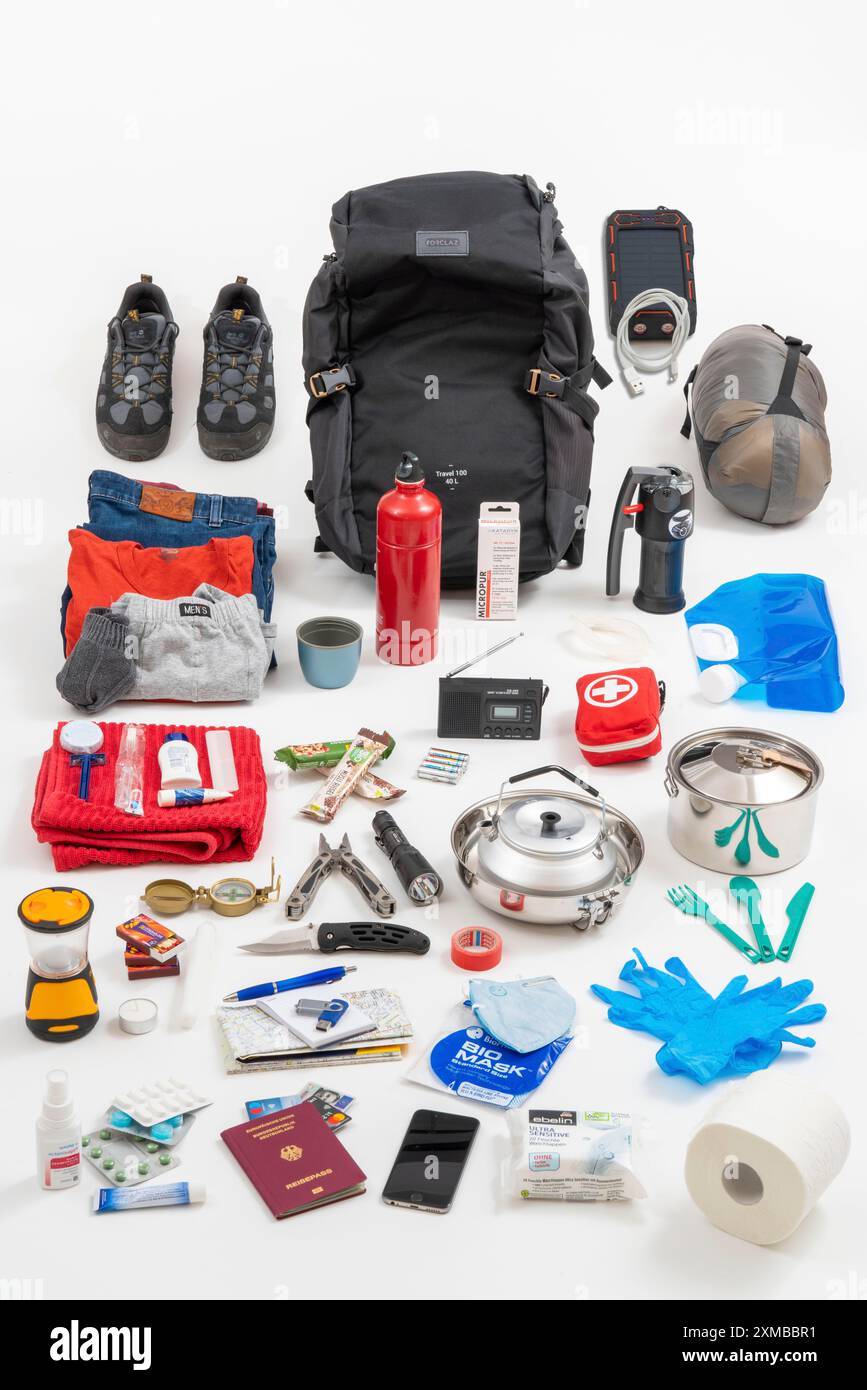 Emergency luggage, survival equipment for emergencies, according to the ...