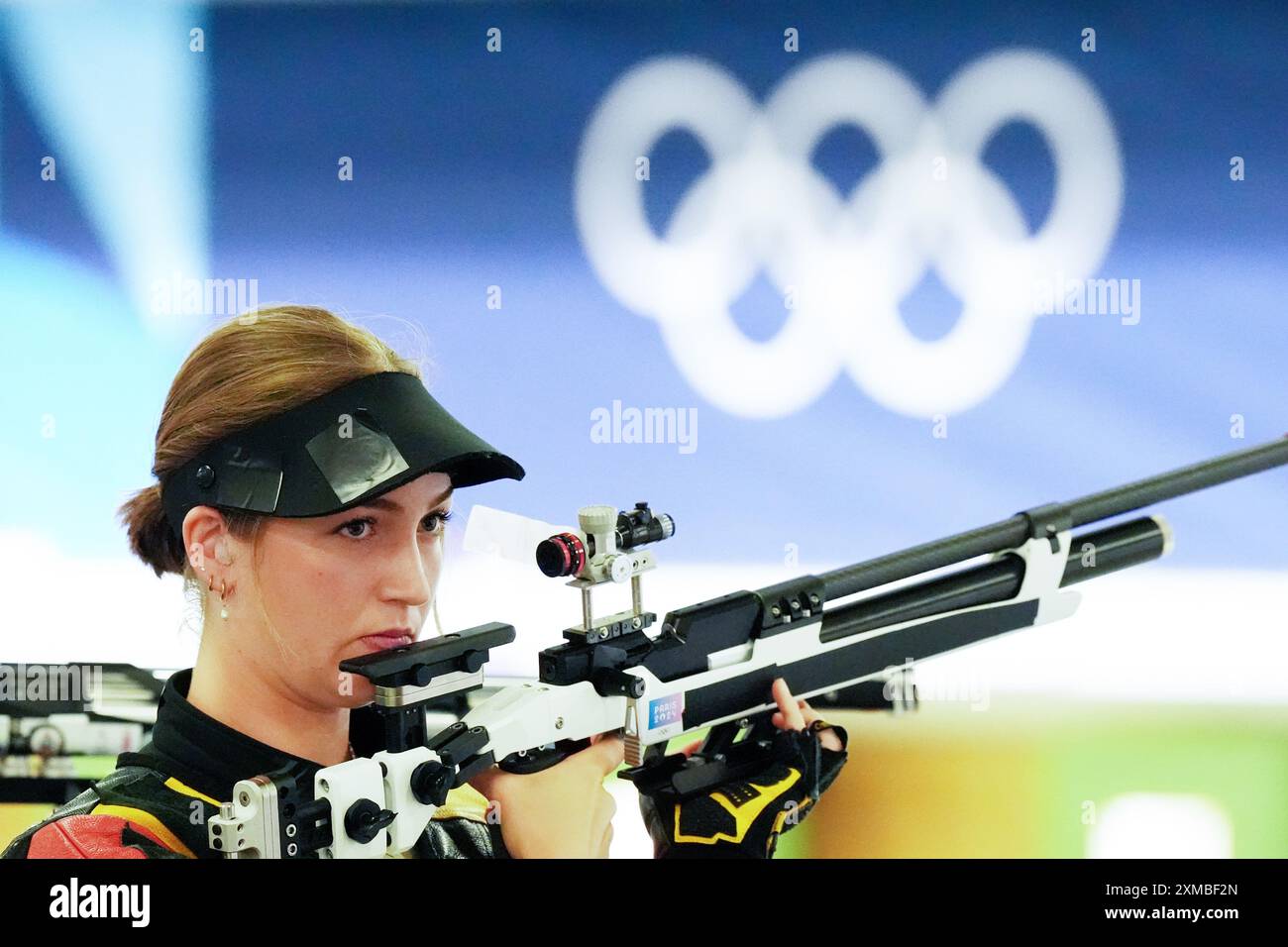 Shooting paris 2024 hi-res stock photography and images - Alamy