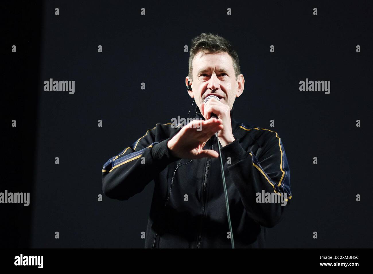 Malmesbury, UK. 26th July, 2024. John Metcalfe performs on the Siam ...