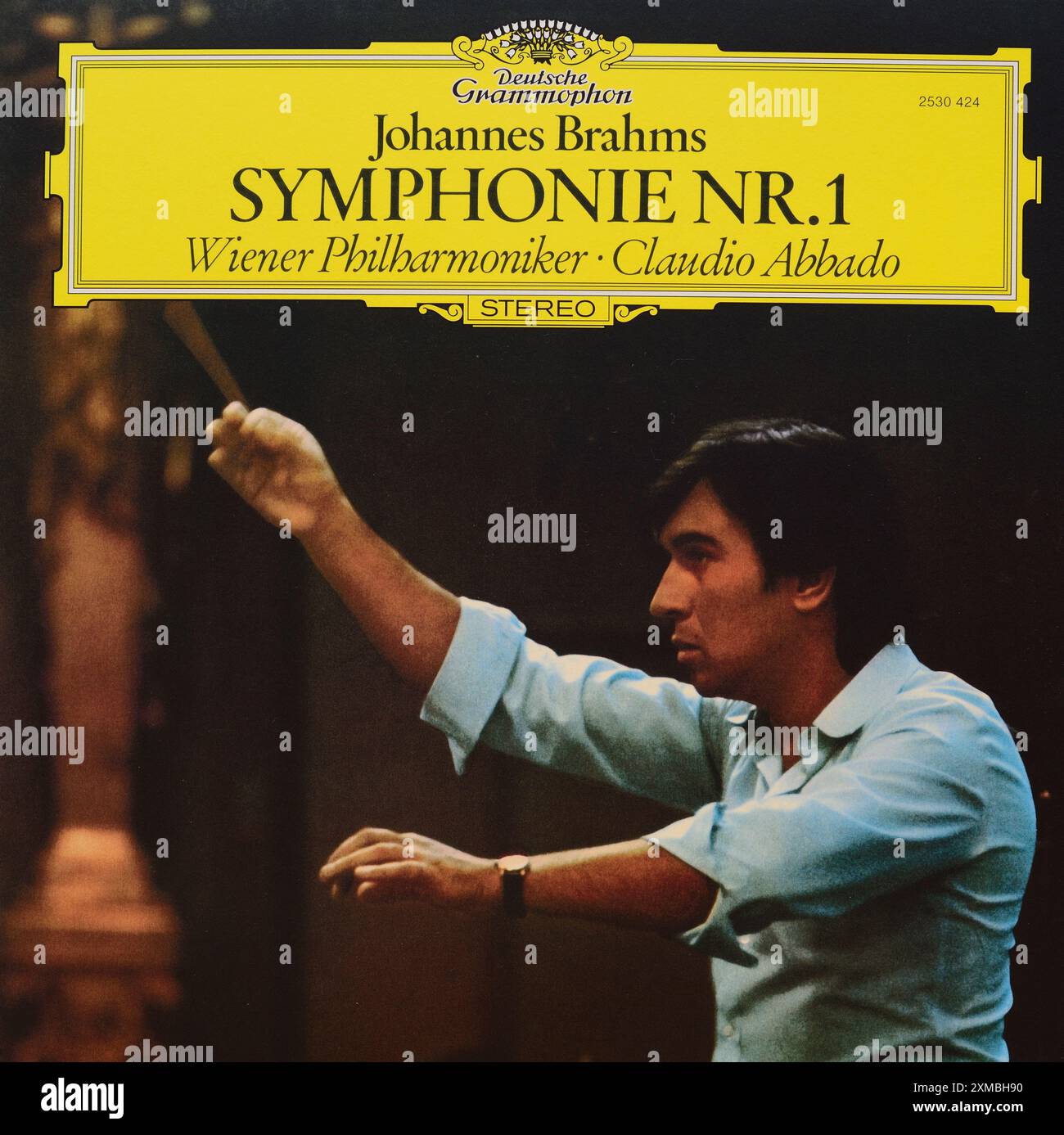 Vintage vinyl record cover. Johannes Brahms-Symphonie Nr.1. Wiener ...