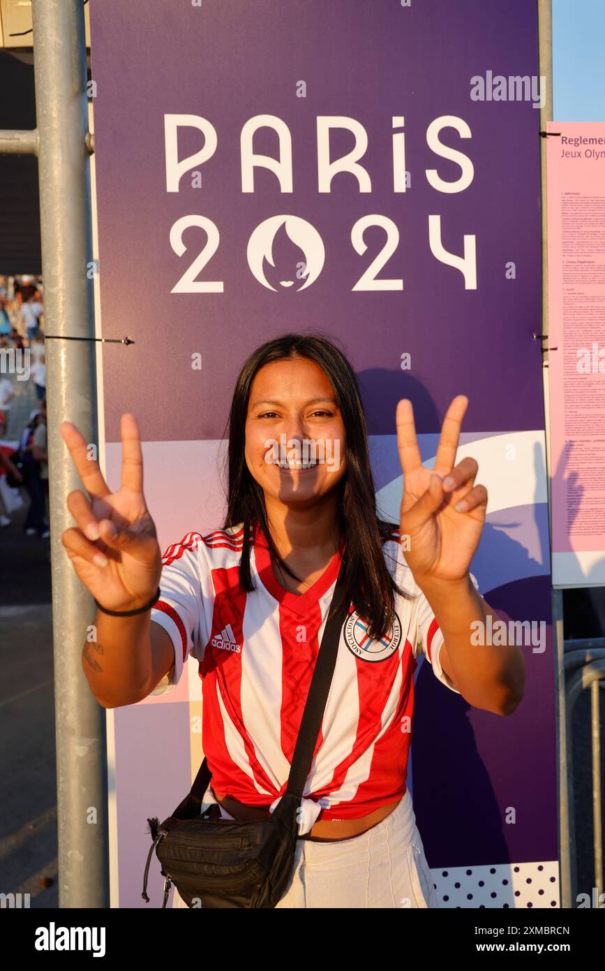 Young paraguayan woman hi-res stock photography and images - Alamy