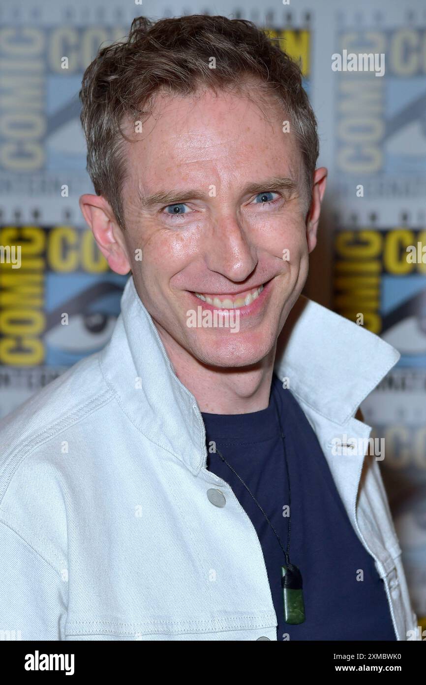 Daniel Weyman beim Photocall zur 2. Staffel der Amazon Prime Video Serie 'The Lord of the Rings ...