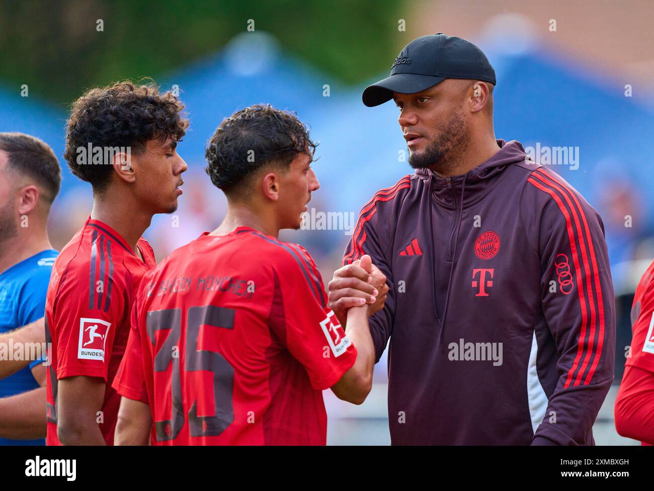 Trainer Vincent Kompany (FCB), team manager, headcoach, coach, Adam ...