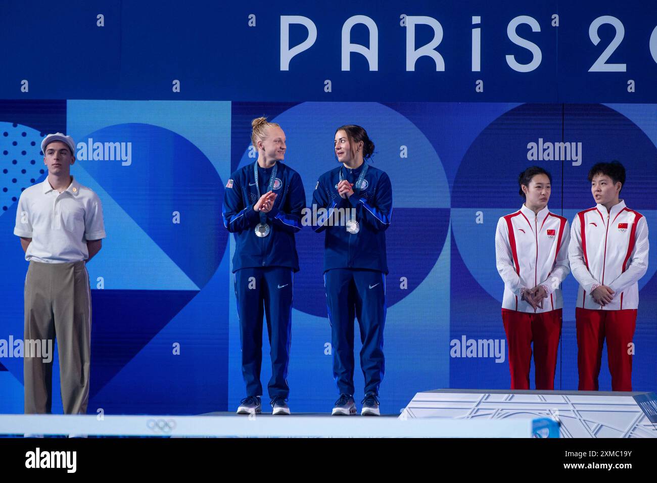 Bacon Sarah Cook Kassidy Usa Jubeln Bei Der Siegerehrung Ueber Platz 9678