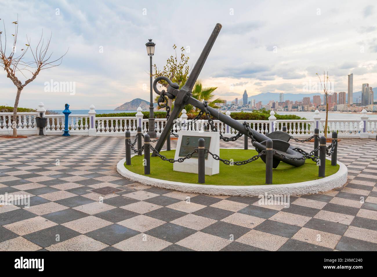 Benidorm, Spain - 04 december 2023: People enjoy sunny day in Benidorm ...