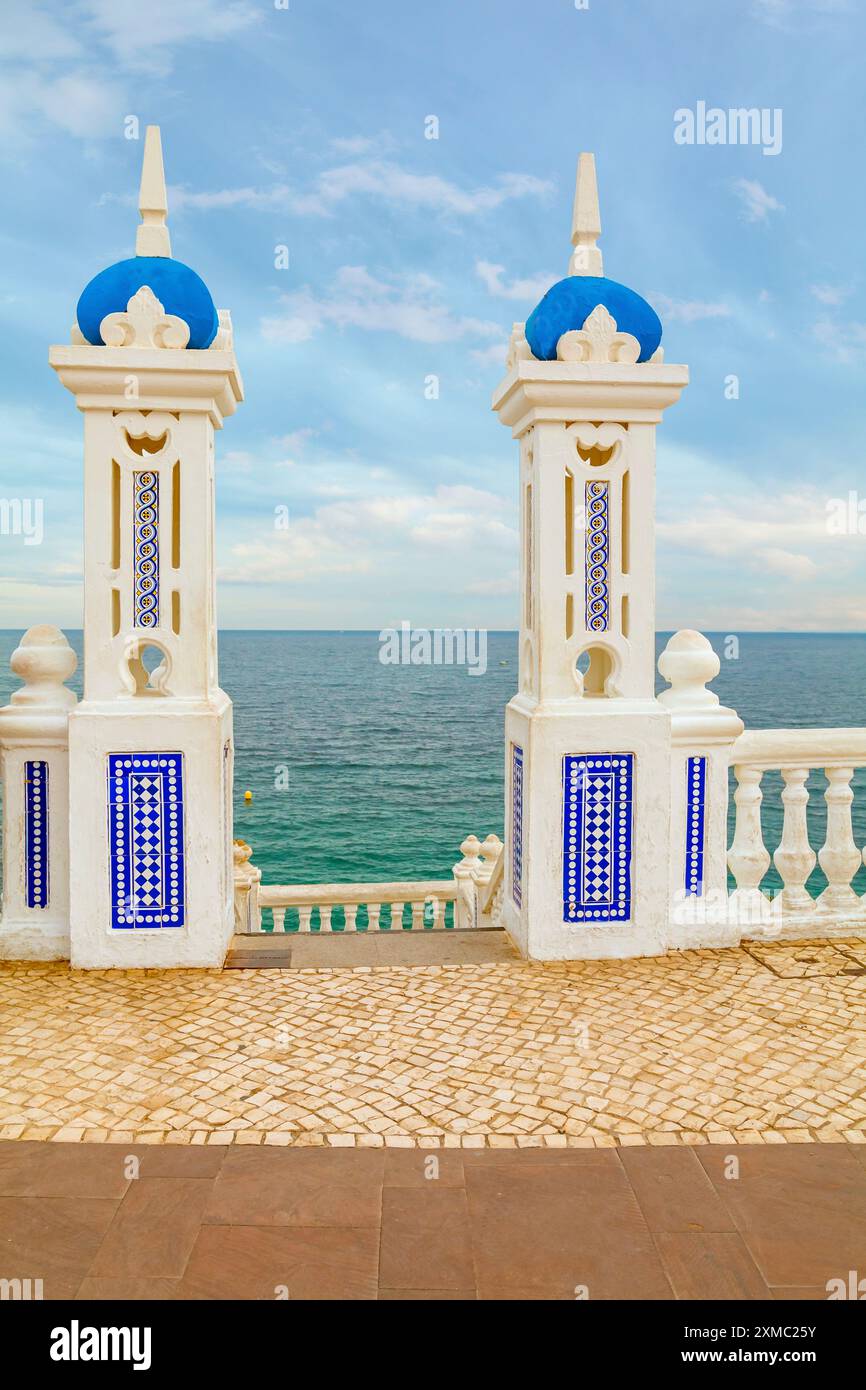 Sunny day in Benidorm resort. View from Balcon del Mediterraneo, to ...