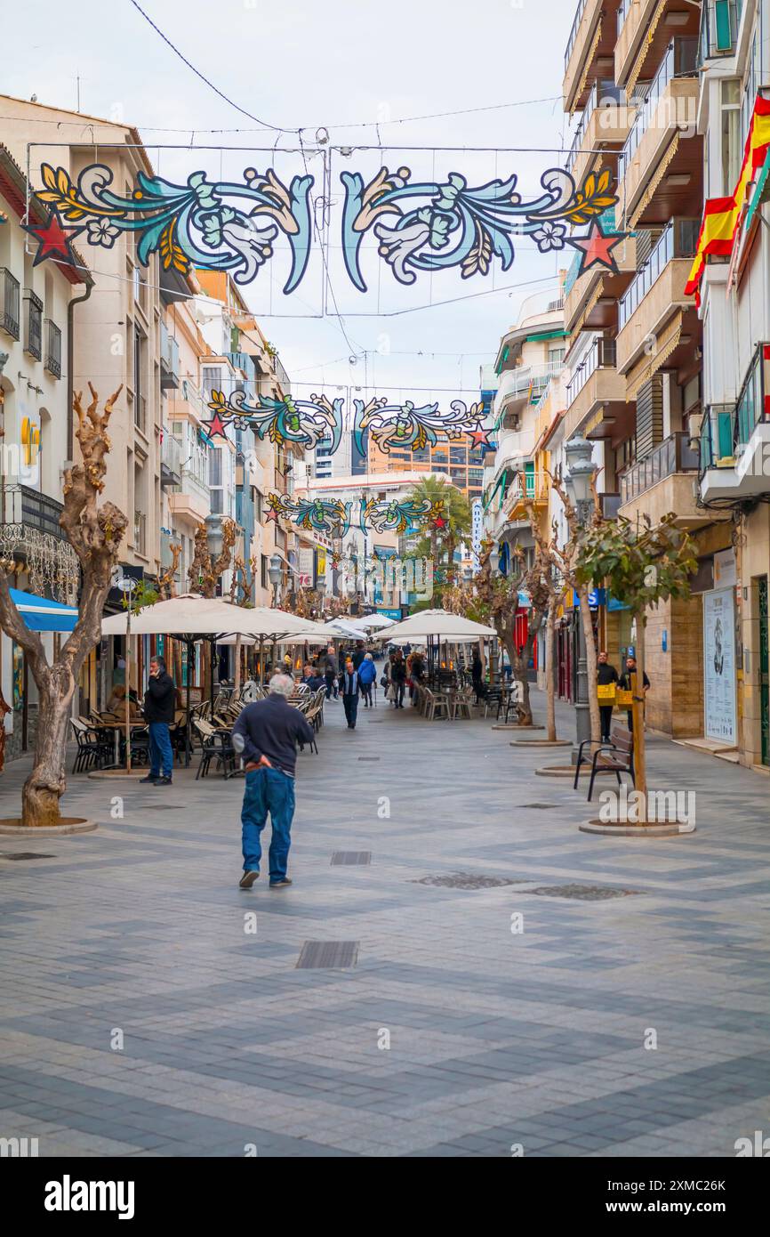 Benidorm, Spain - 03 december 2023: Shopping street in Benidorm old ...
