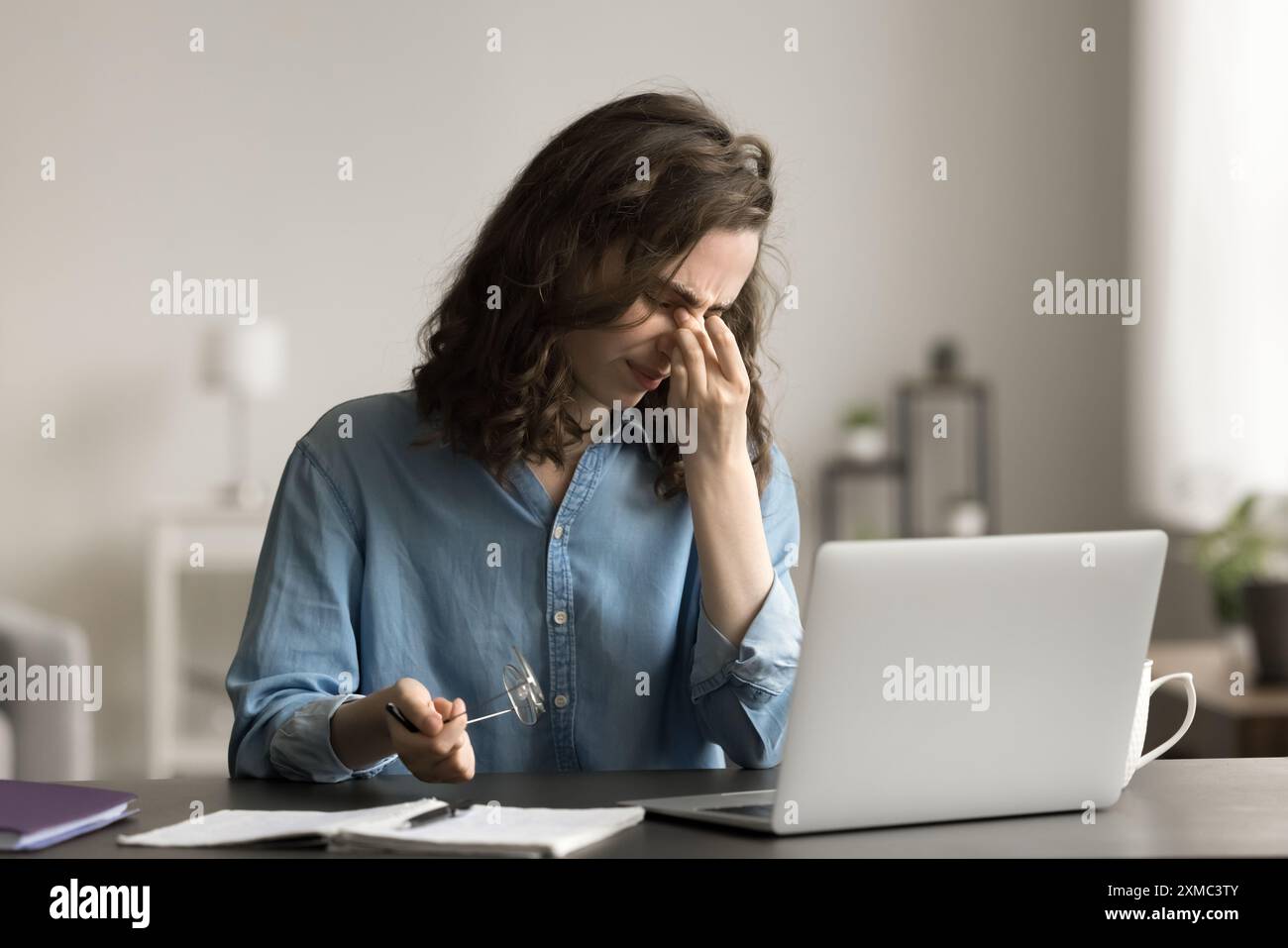 Eye strain relief glasses hi-res stock photography and images - Alamy