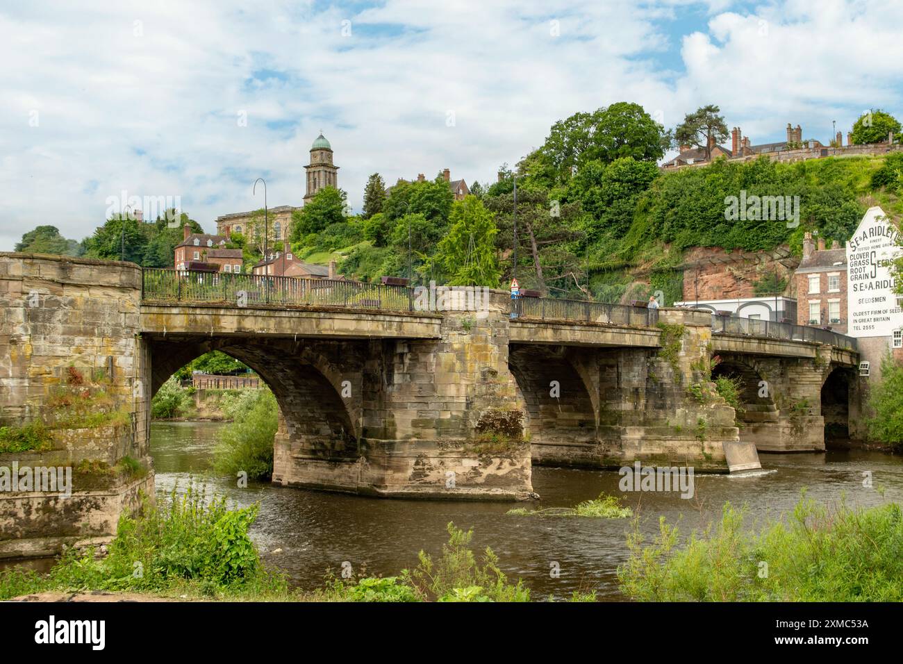 Bridge over River Severn, Bridgnorth, Worcestershire, England Stock ...
