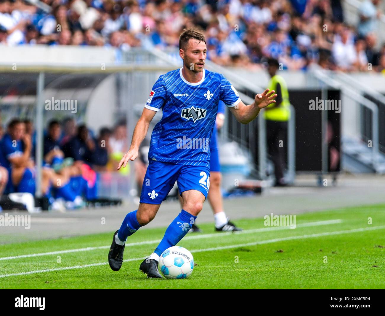 Matthias Bader (SV Darmstadt 98, #26) am Ball, GER, SV Darmstadt 98 vs ...