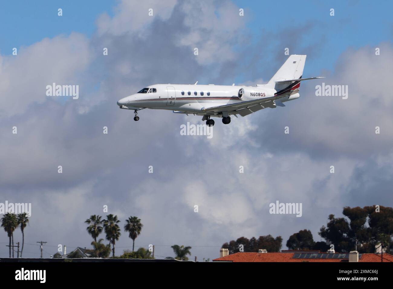 N608QS NetJets Cessna 680A Citation Latitude am San Diego International ...