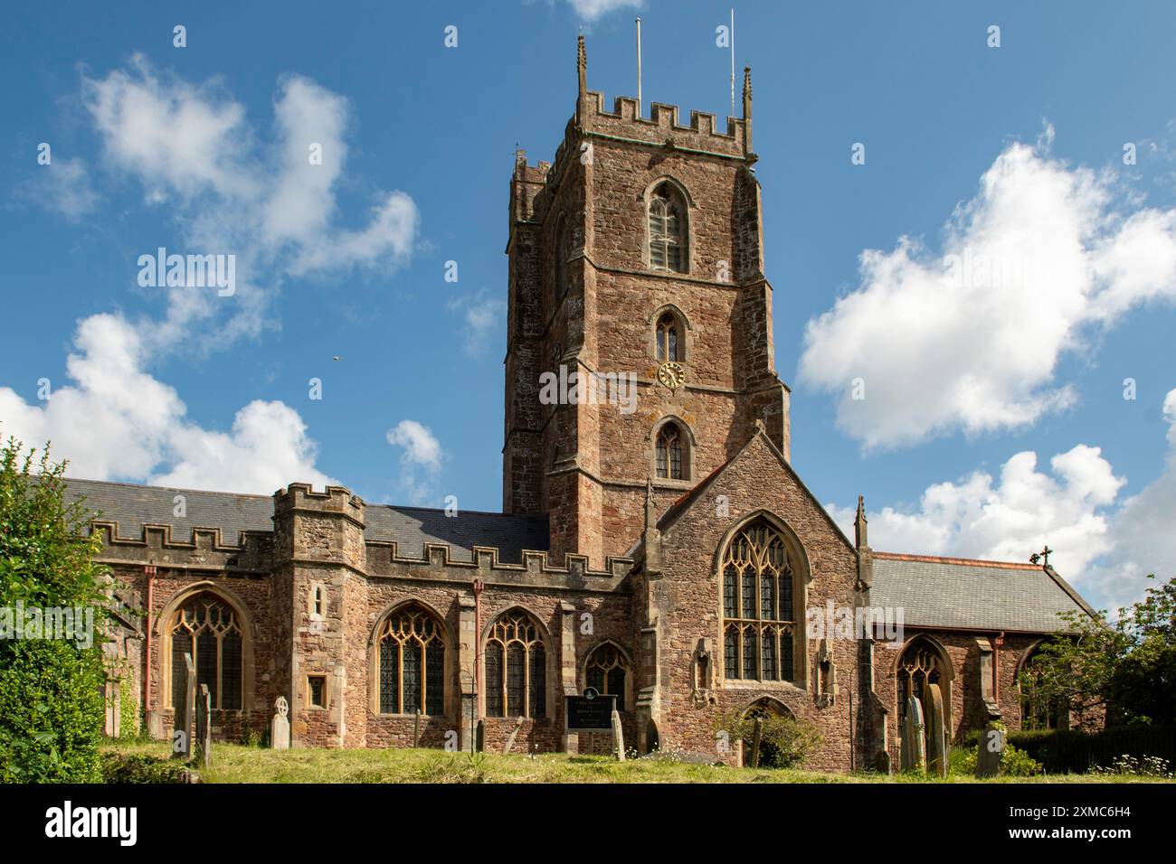 Beautiful st george church hi-res stock photography and images - Alamy