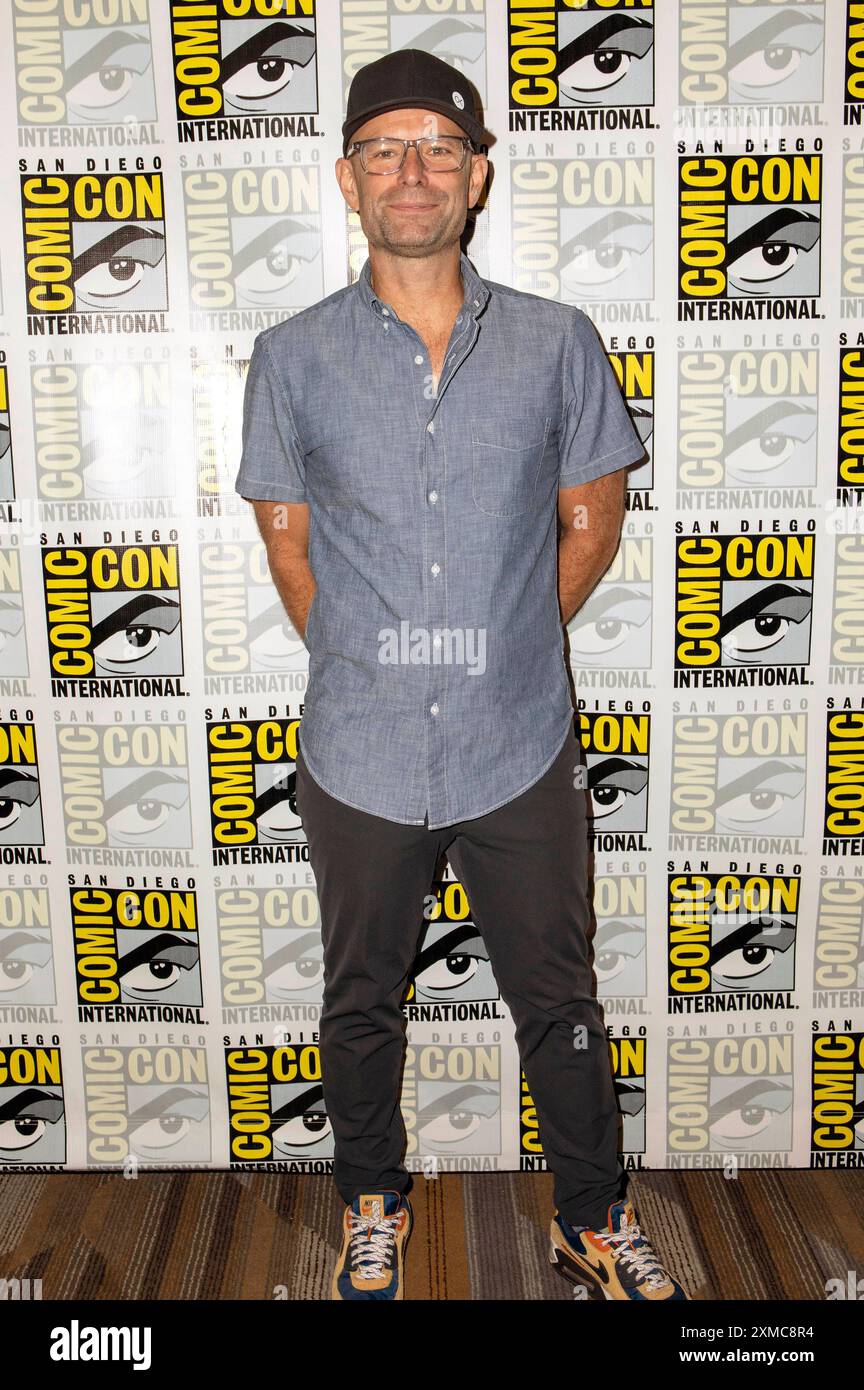 Josh Bycel beim Photocall zur Hulu Animationsserie Solar Opposites auf ...