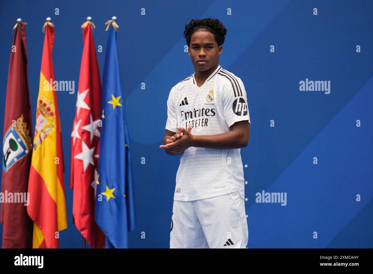 Endrick Felipe Moreira de Sousa during his presentation as a new Real ...